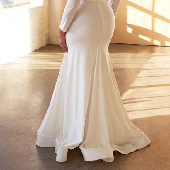 Cinderella | Dresses | New Asymmetrical Sheath Offwhite Stretch Mermaid ...